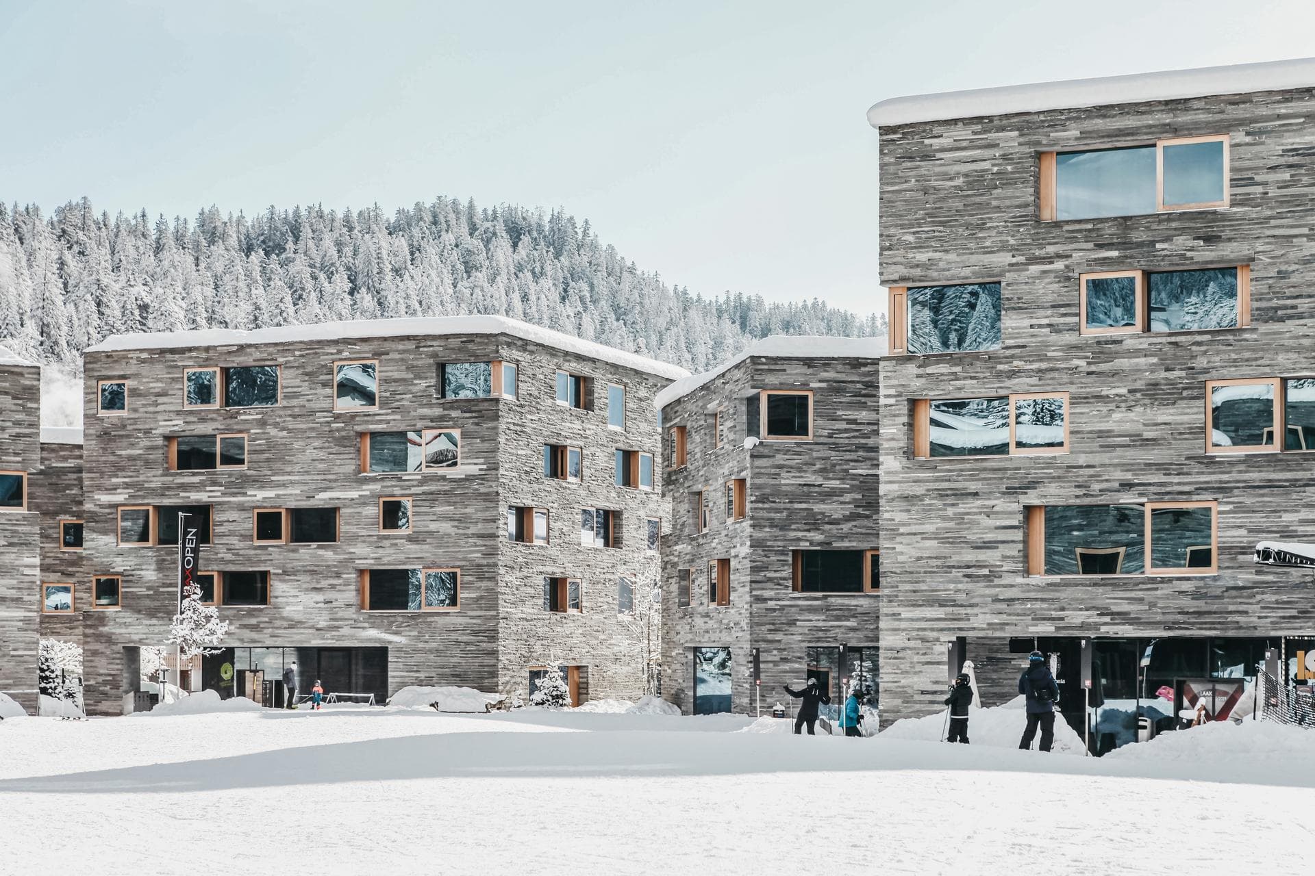 This is LAAX Mountains